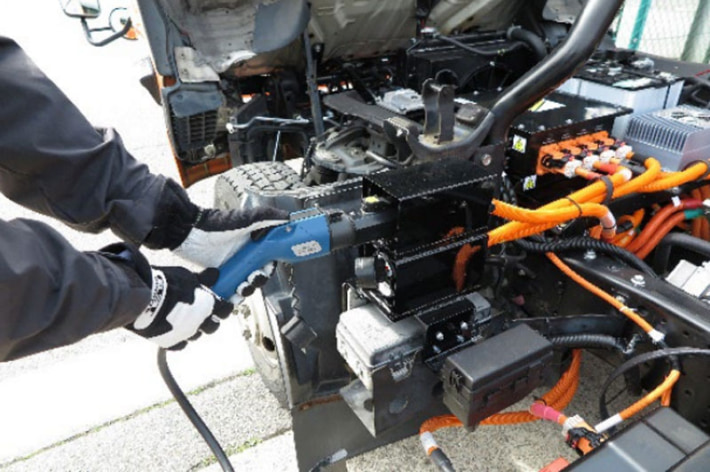 SBSHD／EV改造を加えた中古2tトラックの試験走行を実施 ─ 物流ニュースのLNEWS