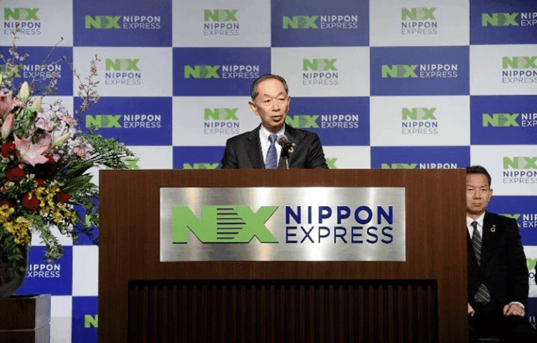 2025年度各社入社式／未来を担う新戦力 NXグループ920名、SBS155名 ─ 物流ニュースのLNEWS